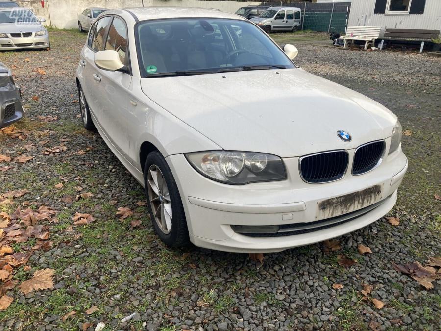 Balts BMW 320 2007 Tauragė, ar dzinēja tilpumu 2.00 L un nobraukumu 285 tūkst. km par 2900 €, foto 2 vietnē AUTOMOTO.COM.LV