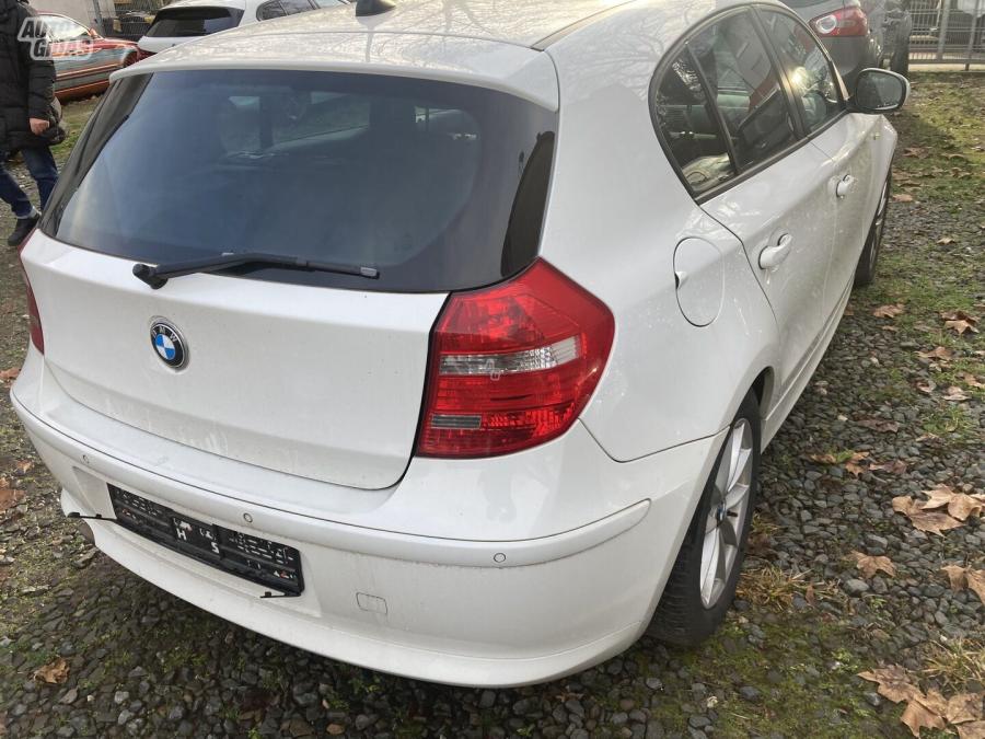 Balts BMW 320 2007 Tauragė, ar dzinēja tilpumu 2.00 L un nobraukumu 285 tūkst. km par 2900 €, foto 3 vietnē AUTOMOTO.COM.LV