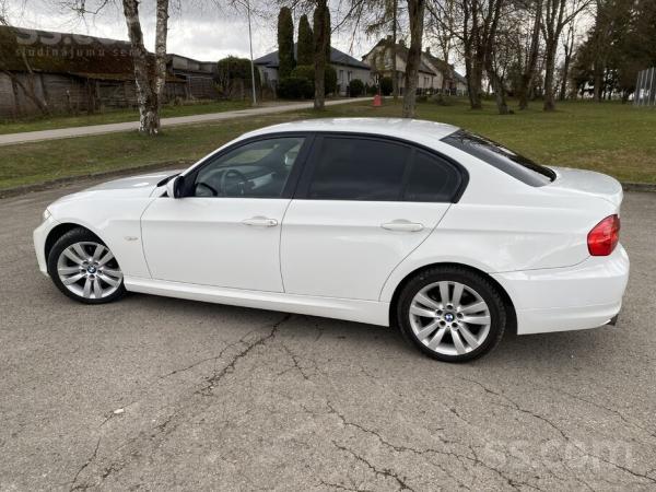 Balts BMW 320 2011 Rēzekne, ar dzinēja tilpumu 2.00 L un nobraukumu 0 tūkst. km par 6200 €, foto 5 vietnē AUTOMOTO.COM.LV