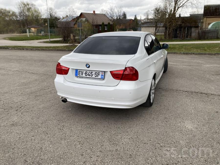 White BMW 320 2011 in Rezekne, with an engine capacity of 2.00 L and mileage of 0 thousand km for 6200 €, photo 10 on AUTOMOTO.COM.LV