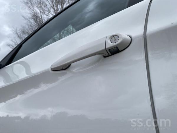 Balts BMW 320 2011 Rēzekne, ar dzinēja tilpumu 2.00 L un nobraukumu 0 tūkst. km par 6200 €, foto 10 vietnē AUTOMOTO.COM.LV