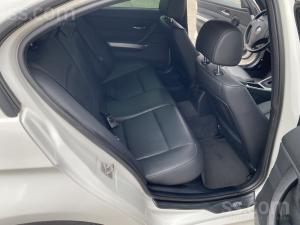 White BMW 320 2011 in Rezekne, with an engine capacity of 2.00 L and mileage of 0 thousand km for 6200 €, photo 17 on AUTOMOTO.COM.LV