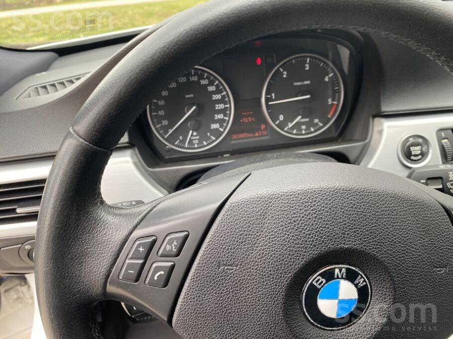 White BMW 320 2011 in Rezekne, with an engine capacity of 2.00 L and mileage of 0 thousand km for 6200 €, photo 21 on AUTOMOTO.COM.LV