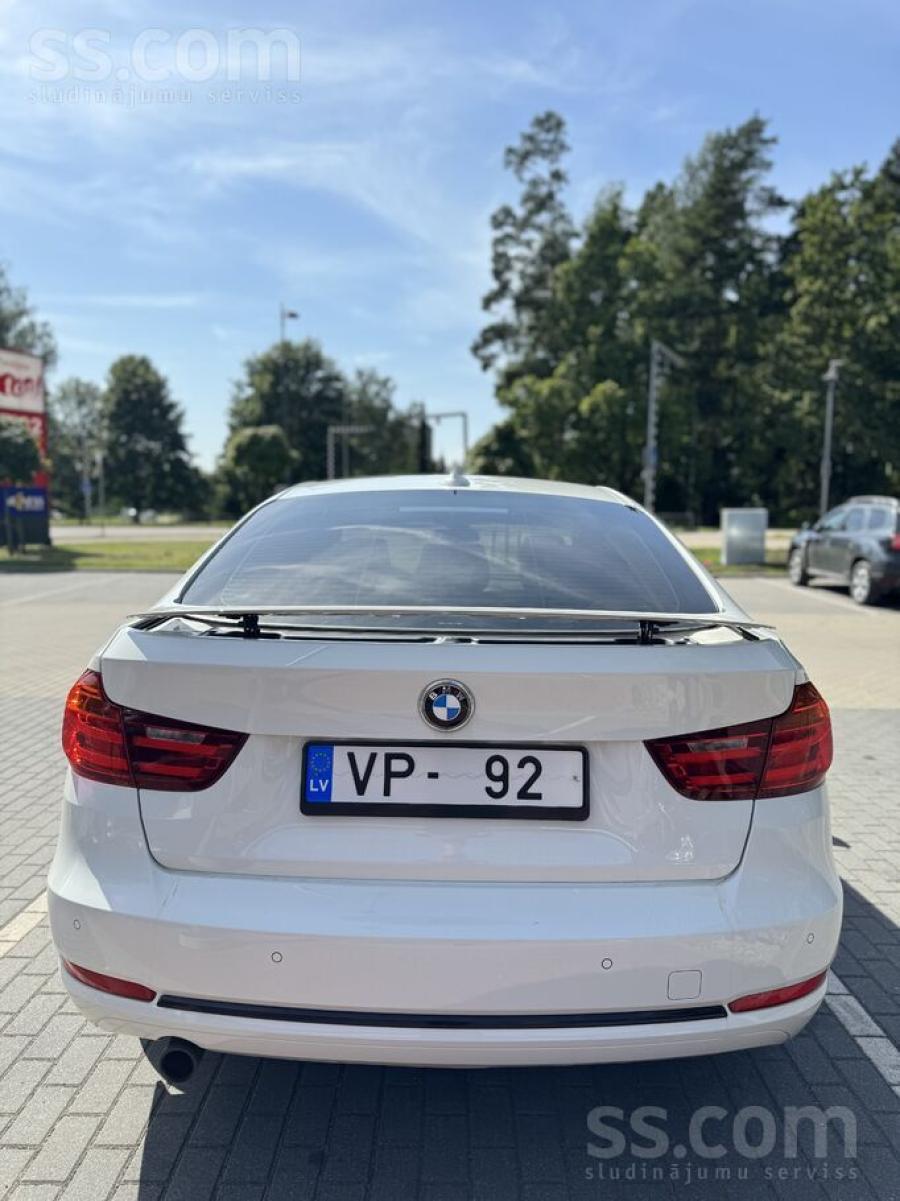 White BMW 320 2015 in Riga, with an engine capacity of 2.00 L and mileage of 199 thousand km for 11900 €, photo 11 on AUTOMOTO.COM.LV