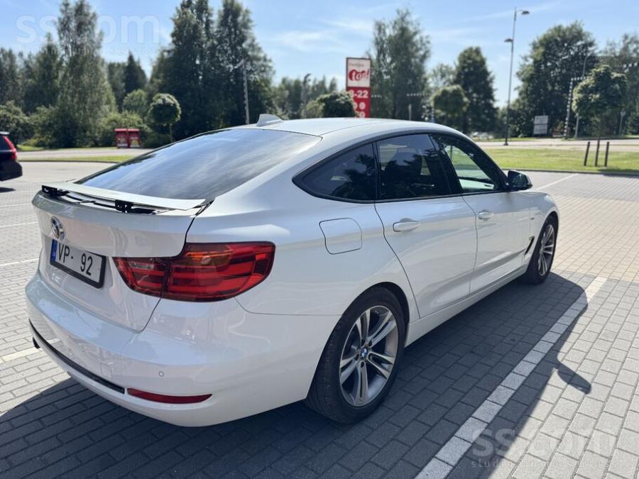 White BMW 320 2015 in Riga, with an engine capacity of 2.00 L and mileage of 199 thousand km for 11900 €, photo 13 on AUTOMOTO.COM.LV
