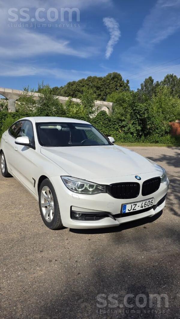 White BMW 320 2015 in Riga, with an engine capacity of 2.00 L and mileage of 181 thousand km for 11999 €, photo 1 on AUTOMOTO.COM.LV
