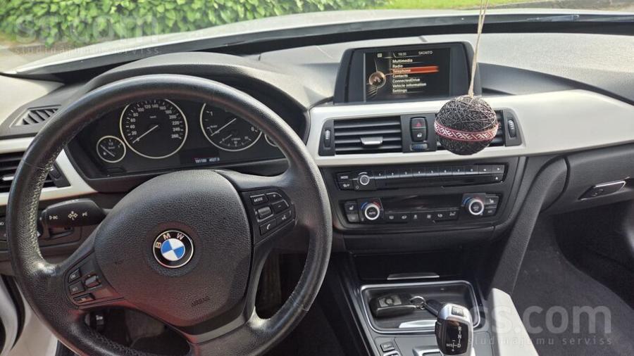 White BMW 320 2015 in Riga, with an engine capacity of 2.00 L and mileage of 181 thousand km for 11999 €, photo 8 on AUTOMOTO.COM.LV