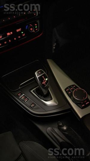 White BMW 320 2016 in Riga, with an engine capacity of 2.00 L and mileage of 250 thousand km for 15490 €, photo 15 on AUTOMOTO.COM.LV