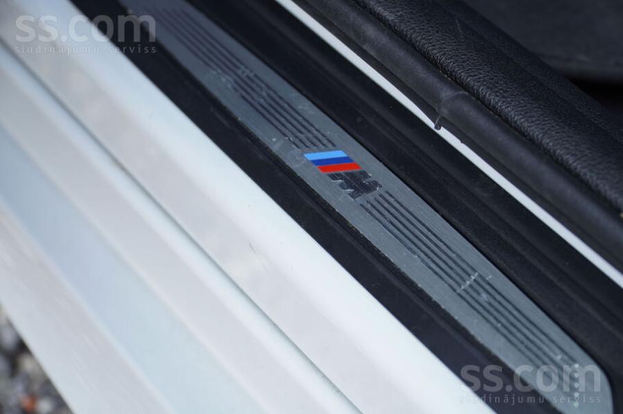 Balts BMW 320 2018 Rīga, ar dzinēja tilpumu 2.00 L un nobraukumu 252 tūkst. km par 16490 €, foto 28 vietnē AUTOMOTO.COM.LV