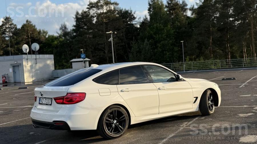 White BMW 320 2018 in Riga, with an engine capacity of 2.00 L and mileage of 215 thousand km for 18200 €, photo 5 on AUTOMOTO.COM.LV