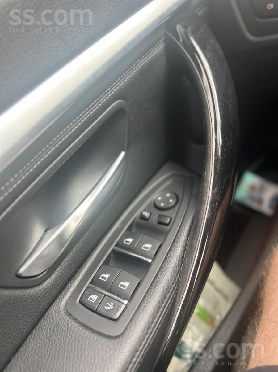 Balts BMW 320 2018 Rīga, ar dzinēja tilpumu 2.00 L un nobraukumu 199 tūkst. km par 14900 €, foto 12 vietnē AUTOMOTO.COM.LV