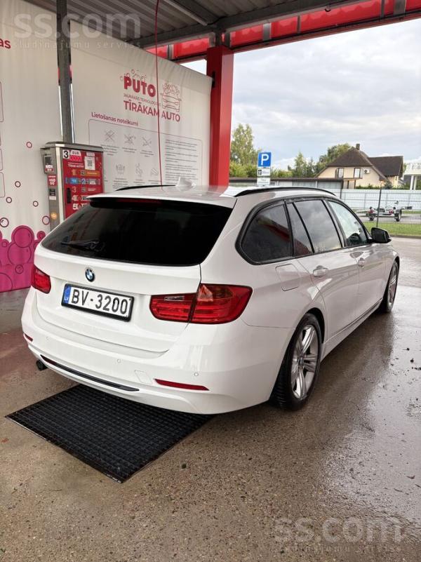 White BMW 320 2013 in Jelgava, with an engine capacity of 2.00 L and mileage of 328 thousand km for 6200 €, photo 5 on AUTOMOTO.COM.LV