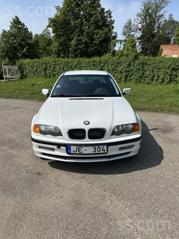 White BMW 320 2001 in Liepaja, with an engine capacity of 2.00 L and mileage of 445 thousand km for 1700 €, photo 2 on AUTOMOTO.COM.LV