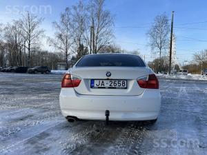 White BMW 320 2008 in Riga, with an engine capacity of 2.00 L and mileage of 211 thousand km for 4500 €, photo 6 on AUTOMOTO.COM.LV