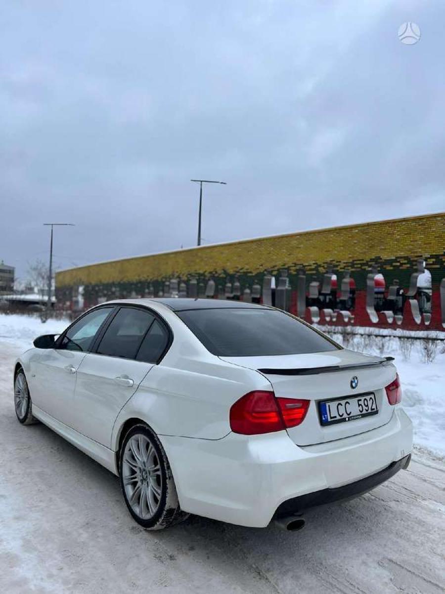 Balts BMW 320 2008 Viļņa, ar dzinēja tilpumu 2.00 L un nobraukumu 341 tūkst. km par 3950 €, foto 3 vietnē AUTOMOTO.COM.LV