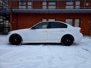 Balts BMW 320 2008 Marijampole, ar dzinēja tilpumu 2.00 L un nobraukumu 340 tūkst. km par 4100 €, foto 4 vietnē AUTOMOTO.COM.LV