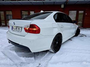 Balts BMW 320 2008 Marijampole, ar dzinēja tilpumu 2.00 L un nobraukumu 340 tūkst. km par 4100 €, foto 6 vietnē AUTOMOTO.COM.LV