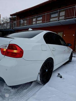 Balts BMW 320 2008 Marijampole, ar dzinēja tilpumu 2.00 L un nobraukumu 340 tūkst. km par 4100 €, foto 11 vietnē AUTOMOTO.COM.LV
