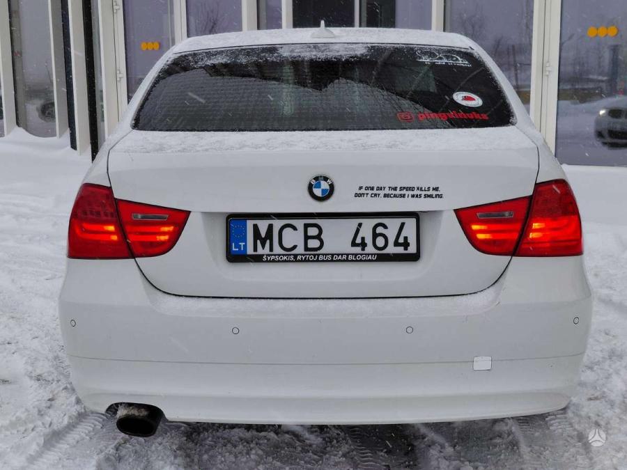 Balts BMW 320 2008 Viļņa, ar dzinēja tilpumu 2.00 L un nobraukumu 390 tūkst. km par 3100 €, foto 5 vietnē AUTOMOTO.COM.LV