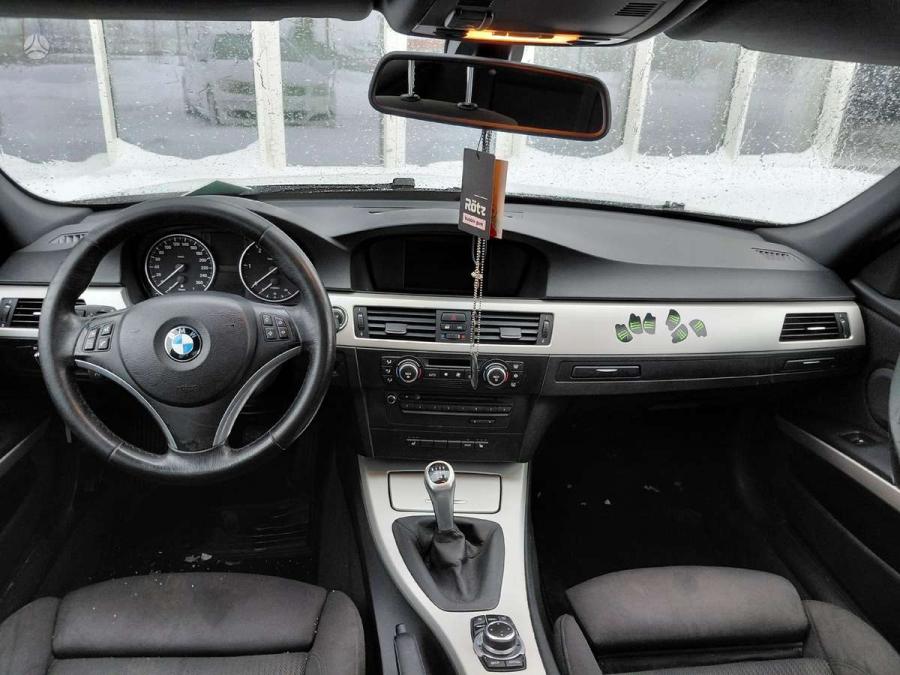 Balts BMW 320 2008 Viļņa, ar dzinēja tilpumu 2.00 L un nobraukumu 390 tūkst. km par 3100 €, foto 11 vietnē AUTOMOTO.COM.LV