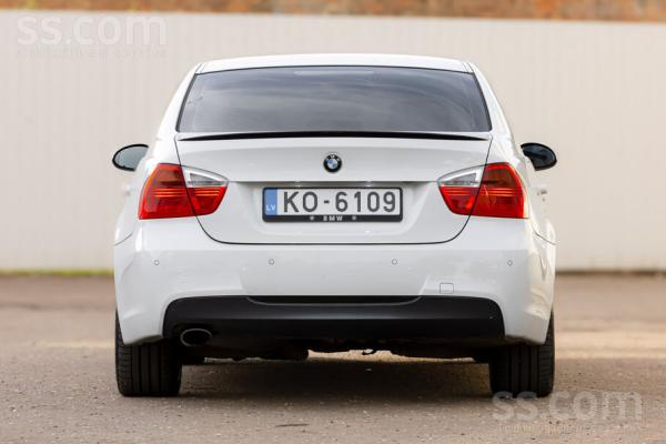 White BMW 320 2008 in Jelgava, with an engine capacity of 2.00 L and mileage of 268 thousand km for 6350 €, photo 5 on AUTOMOTO.COM.LV