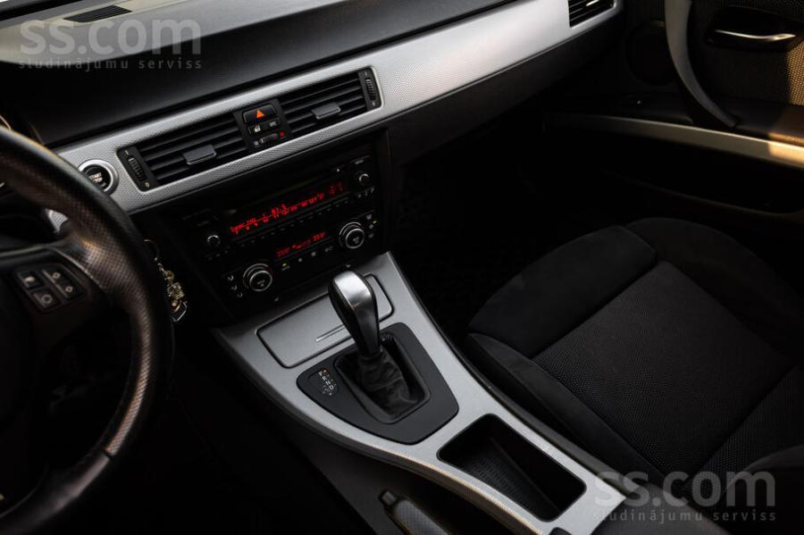 Balts BMW 320 2008 Jelgava, ar dzinēja tilpumu 2.00 L un nobraukumu 268 tūkst. km par 6350 €, foto 16 vietnē AUTOMOTO.COM.LV
