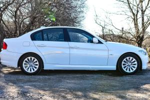 White BMW 320 2009 in Kretinga, with an engine capacity of 2.00 L and mileage of 264 thousand km for 5200 €, photo 8 on AUTOMOTO.COM.LV