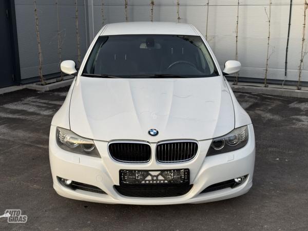 Balts BMW 320 2009 Utena, ar dzinēja tilpumu 2.00 L un nobraukumu 272 tūkst. km par 5650 €, foto 3 vietnē AUTOMOTO.COM.LV