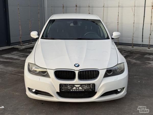 Balts BMW 320 2009 Utena, ar dzinēja tilpumu 2.00 L un nobraukumu 272 tūkst. km par 5650 €, foto 4 vietnē AUTOMOTO.COM.LV