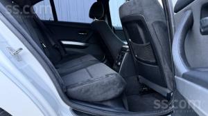 White BMW 320 2009 in Valmiera, with an engine capacity of 2.00 L and mileage of 249 thousand km for 7600 €, photo 13 on AUTOMOTO.COM.LV