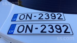 White BMW 320 2009 in Valmiera, with an engine capacity of 2.00 L and mileage of 249 thousand km for 7600 €, photo 20 on AUTOMOTO.COM.LV