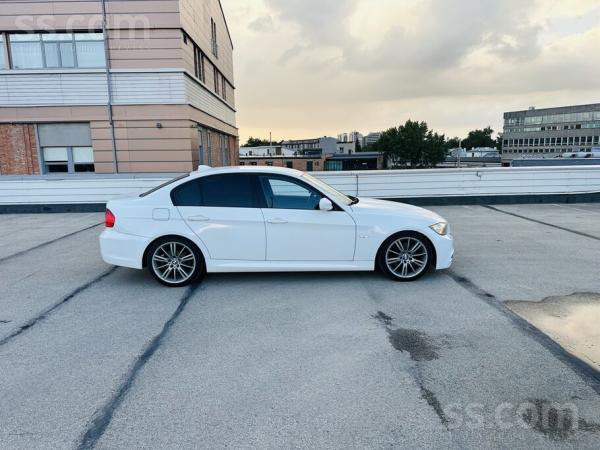 Balts BMW 320 2009 Rīga, ar dzinēja tilpumu 2.00 L un nobraukumu 249 tūkst. km par 7200 €, foto 4 vietnē AUTOMOTO.COM.LV