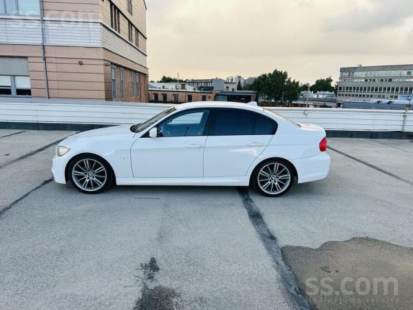 Balts BMW 320 2009 Rīga, ar dzinēja tilpumu 2.00 L un nobraukumu 249 tūkst. km par 7200 €, foto 5 vietnē AUTOMOTO.COM.LV