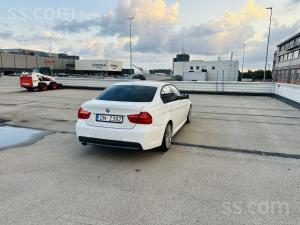Balts BMW 320 2009 Rīga, ar dzinēja tilpumu 2.00 L un nobraukumu 249 tūkst. km par 7200 €, foto 9 vietnē AUTOMOTO.COM.LV