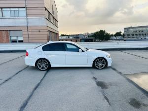 Balts BMW 320 2009 Rīga, ar dzinēja tilpumu 2.00 L un nobraukumu 249 tūkst. km par 7200 €, foto 5 vietnē AUTOMOTO.COM.LV