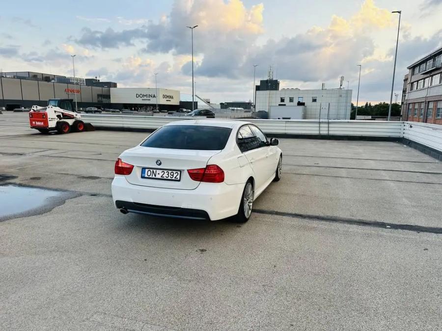 Balts BMW 320 2009 Rīga, ar dzinēja tilpumu 2.00 L un nobraukumu 249 tūkst. km par 7200 €, foto 9 vietnē AUTOMOTO.COM.LV