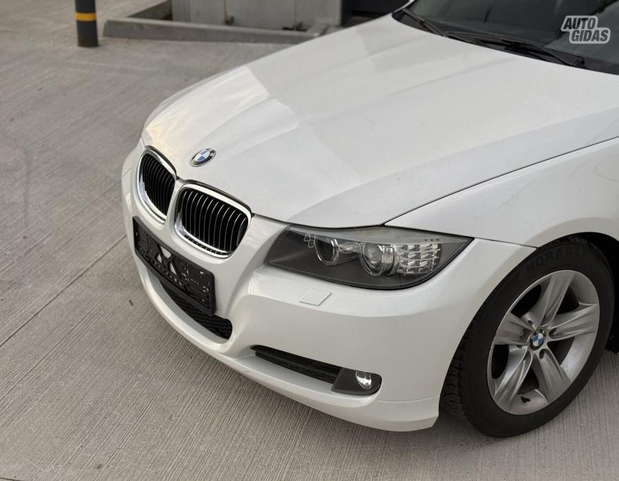Balts BMW 320 2009 Utena, ar dzinēja tilpumu 2.00 L un nobraukumu 272 tūkst. km par 4700 €, foto 5 vietnē AUTOMOTO.COM.LV