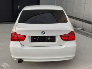 Balts BMW 320 2009 Utena, ar dzinēja tilpumu 2.00 L un nobraukumu 272 tūkst. km par 4700 €, foto 9 vietnē AUTOMOTO.COM.LV