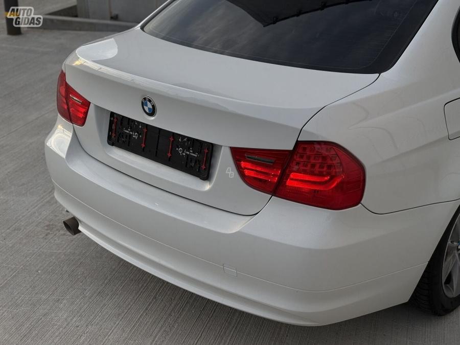 Balts BMW 320 2009 Utena, ar dzinēja tilpumu 2.00 L un nobraukumu 272 tūkst. km par 4700 €, foto 11 vietnē AUTOMOTO.COM.LV