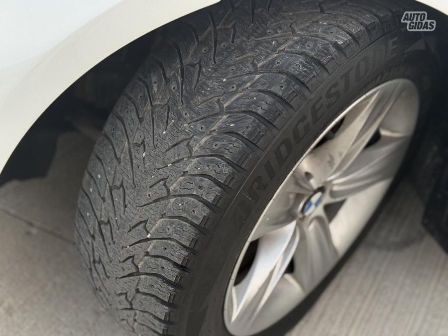 Balts BMW 320 2009 Utena, ar dzinēja tilpumu 2.00 L un nobraukumu 272 tūkst. km par 4700 €, foto 20 vietnē AUTOMOTO.COM.LV