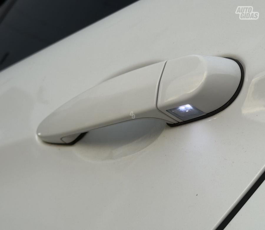Balts BMW 320 2009 Utena, ar dzinēja tilpumu 2.00 L un nobraukumu 272 tūkst. km par 4700 €, foto 21 vietnē AUTOMOTO.COM.LV