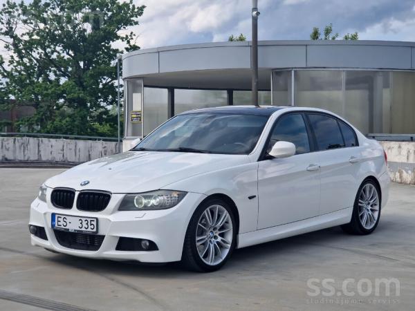 White BMW 320 2010 in Riga, with an engine capacity of 2.00 L and mileage of 311 thousand km for 7550 €, photo 1 on AUTOMOTO.COM.LV