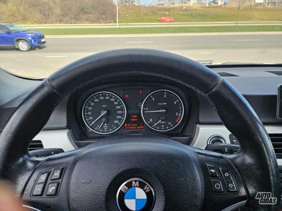 Balts BMW 320 2010 Kauņa, ar dzinēja tilpumu 2.00 L un nobraukumu 271 tūkst. km par 4350 €, foto 12 vietnē AUTOMOTO.COM.LV