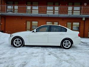 White BMW 320 2011 in Marijampole, with an engine capacity of 2.00 L and mileage of 319 thousand km for 5700 €, photo 4 on AUTOMOTO.COM.LV