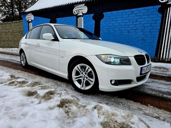 White BMW 320 2011 in Marijampole, with an engine capacity of 2.00 L and mileage of 319 thousand km for 5700 €, photo 1 on AUTOMOTO.COM.LV