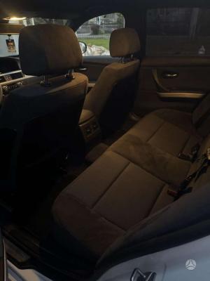 White BMW 320 2011 in Siauliai, with an engine capacity of 2.00 L and mileage of 278 thousand km for 5800 €, photo 8 on AUTOMOTO.COM.LV