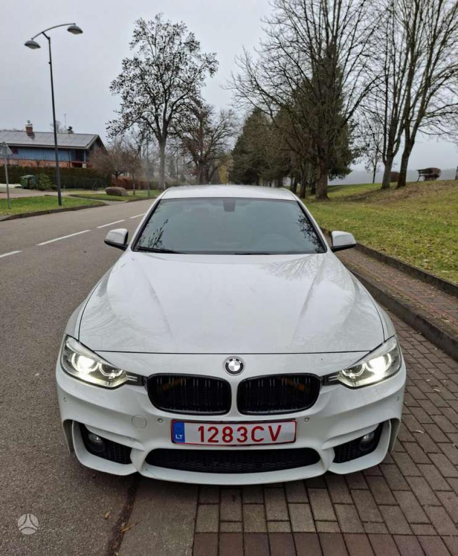 White BMW 320 2012 in Birstonas, with an engine capacity of 2.00 L and mileage of 280 thousand km for 8950 €, photo 17 on AUTOMOTO.COM.LV