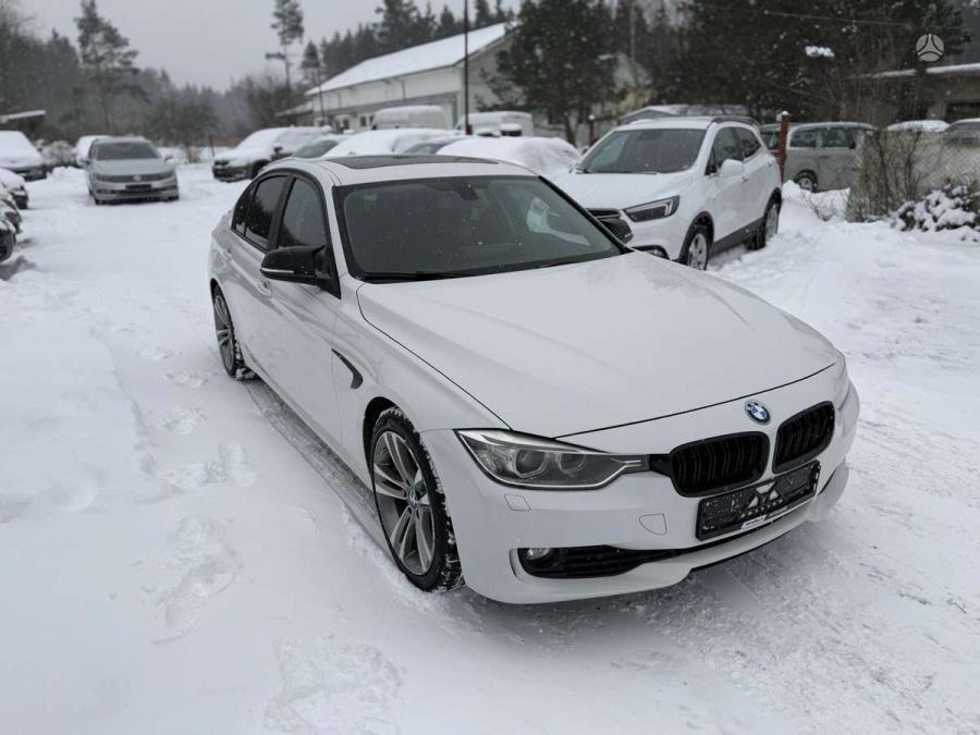 White BMW 320 2012 in Ukmerge, with an engine capacity of 2.00 L and mileage of 260 thousand km for 8199 €, photo 1 on AUTOMOTO.COM.LV