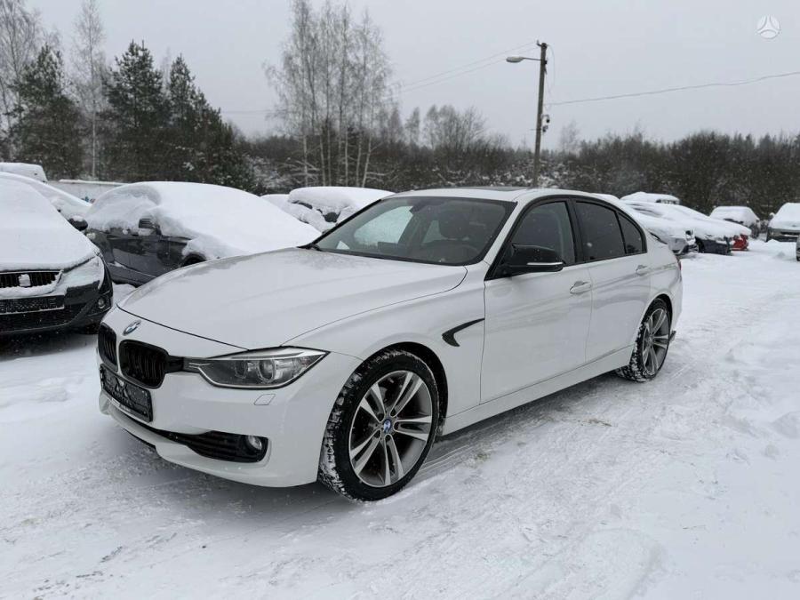 White BMW 320 2012 in Ukmerge, with an engine capacity of 2.00 L and mileage of 260 thousand km for 8199 €, photo 2 on AUTOMOTO.COM.LV