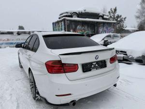 White BMW 320 2012 in Ukmerge, with an engine capacity of 2.00 L and mileage of 260 thousand km for 8199 €, photo 5 on AUTOMOTO.COM.LV